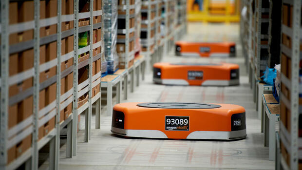 Amazon automatisiert Lager: Wenn das Regal Räder bekommt