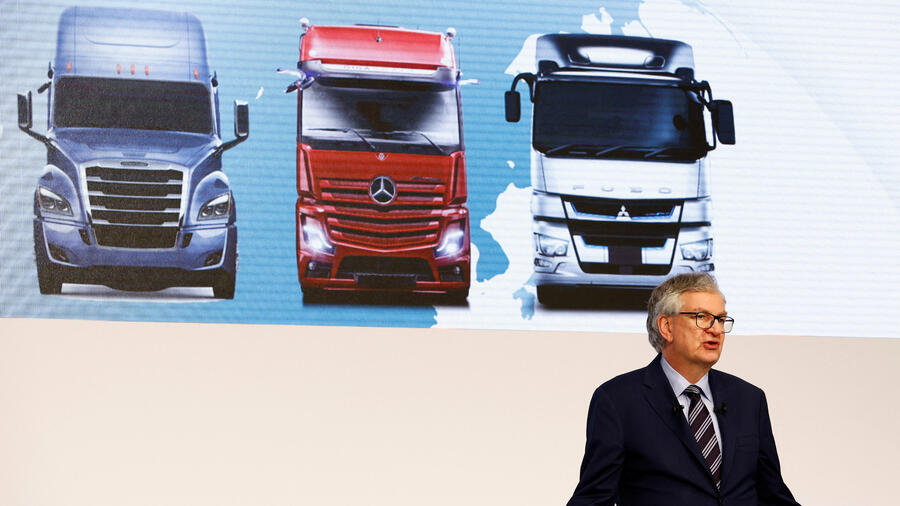 Daimler Truck und Toyota wollen Lkw-Geschäft in Asien zusammenlegen