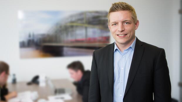 Daniel Schüller » Alle Artikel auf Handelsblatt Online lesen